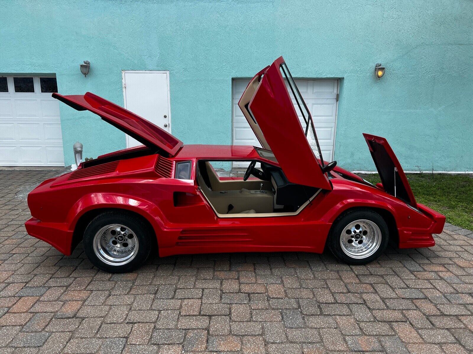 1980 Lamborghini Countach replica built on a Pontiac Fiero for sale
