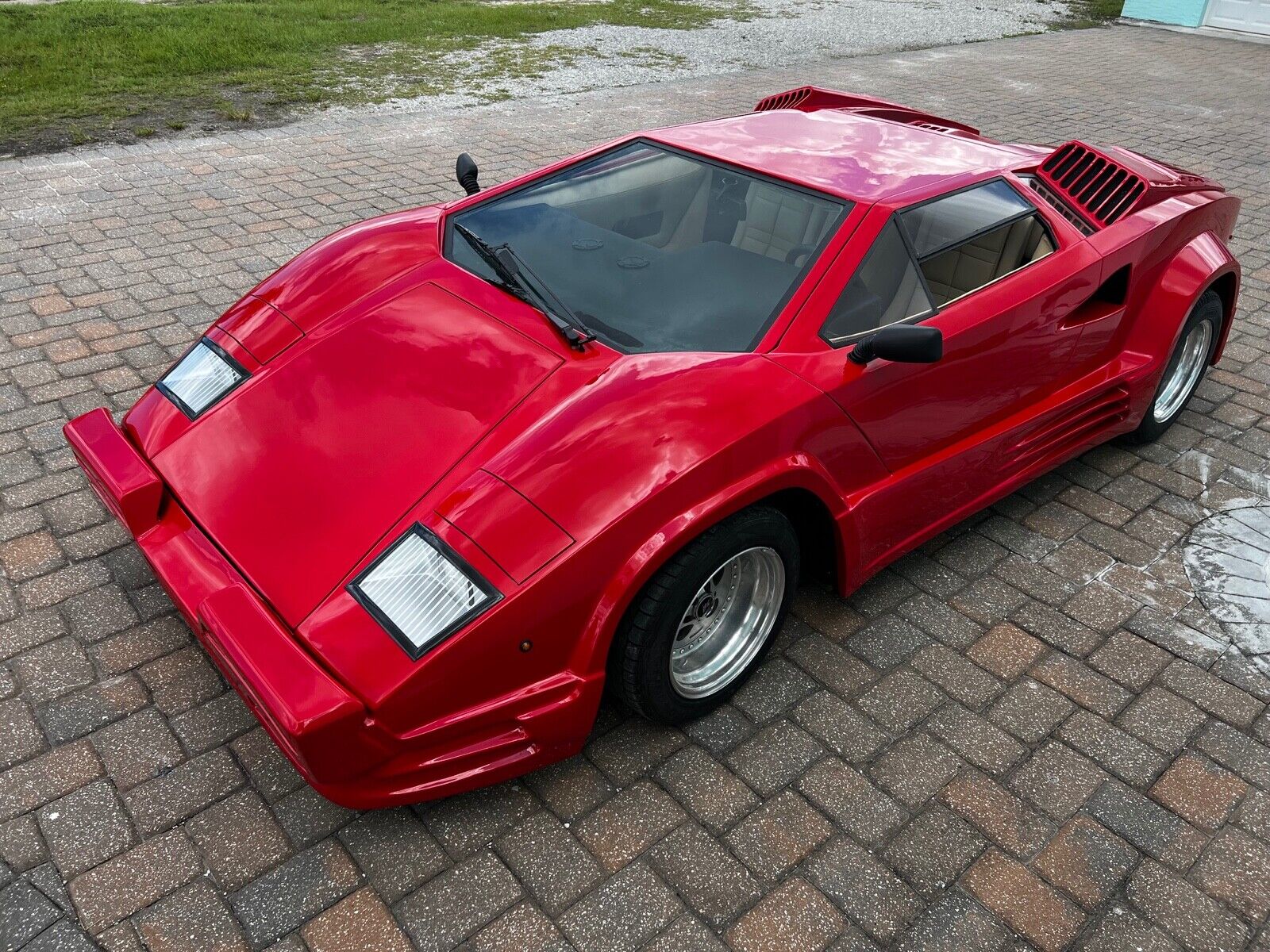 1980 Lamborghini Countach replica built on a Pontiac Fiero for sale