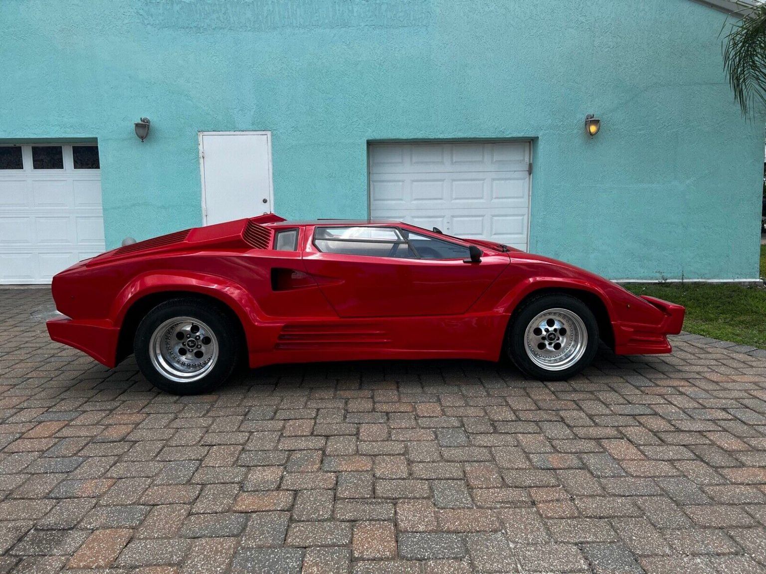 1980 Lamborghini Countach replica built on a Pontiac Fiero for sale